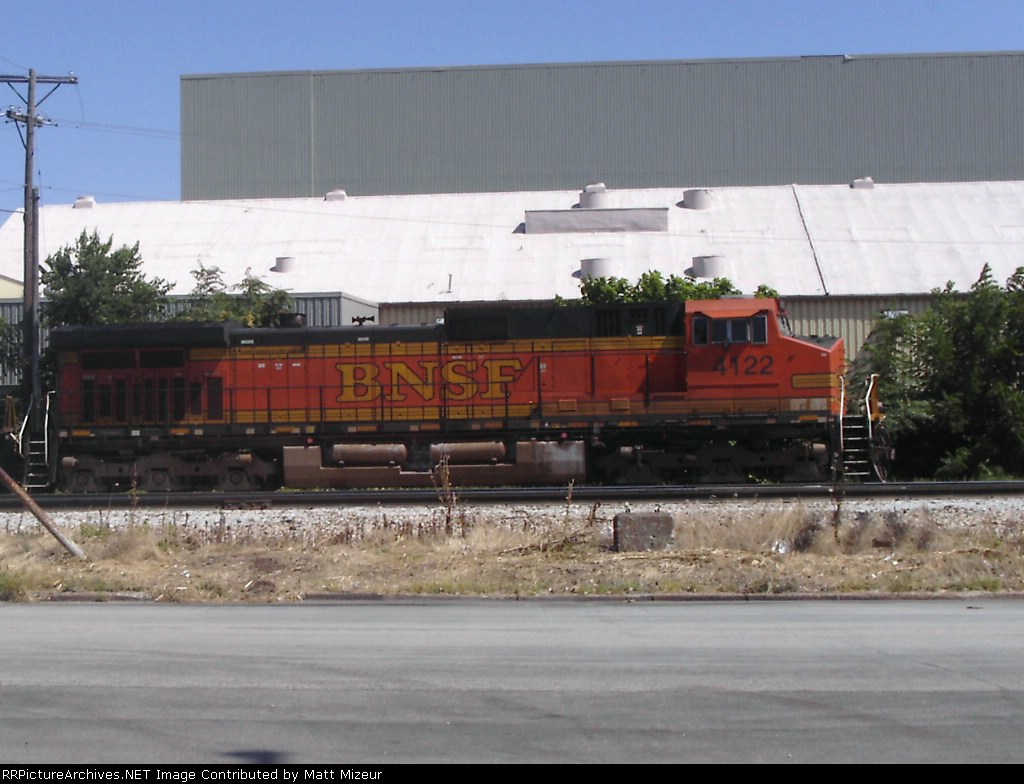 BNSF 4122